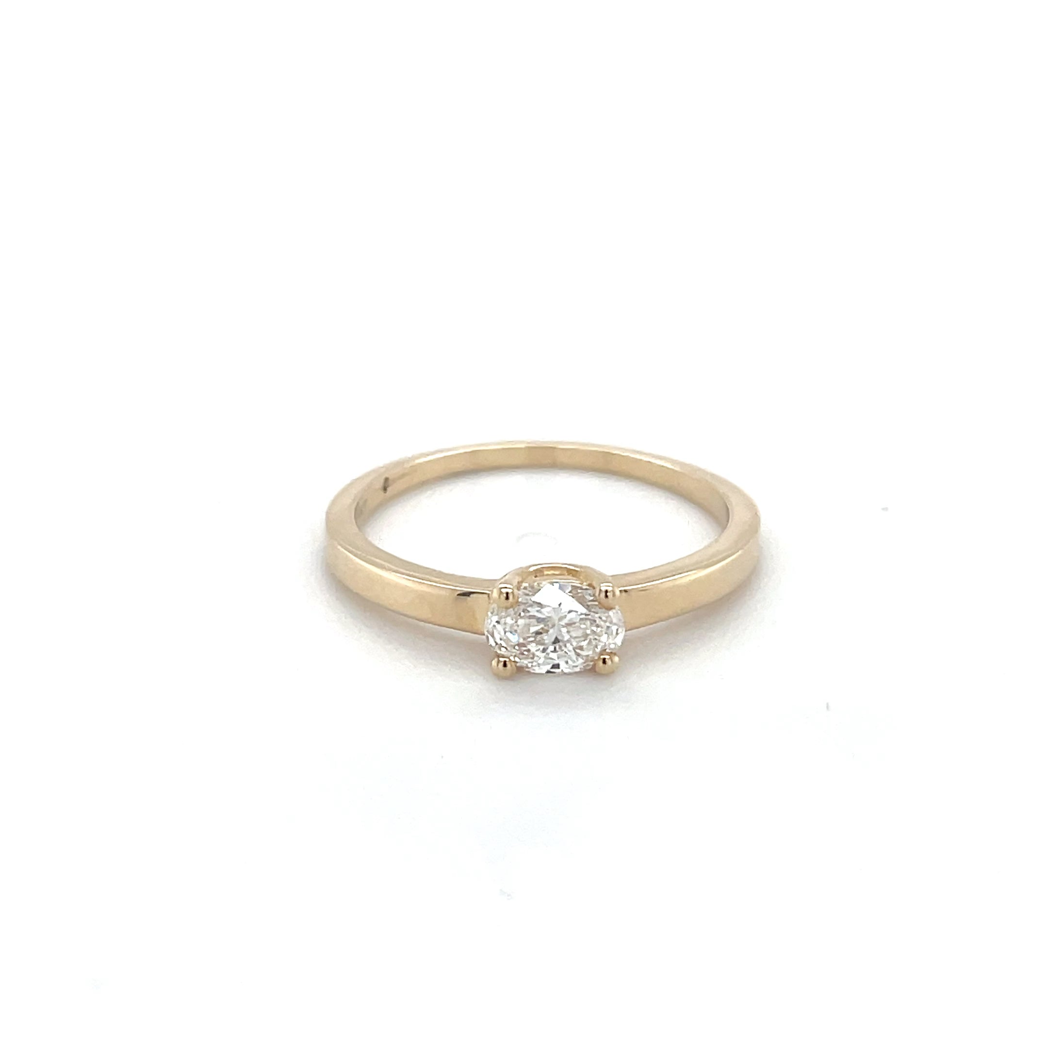 Oval Diamond 9ct Yellow Gold Ring – Matt Loretan Jewellery